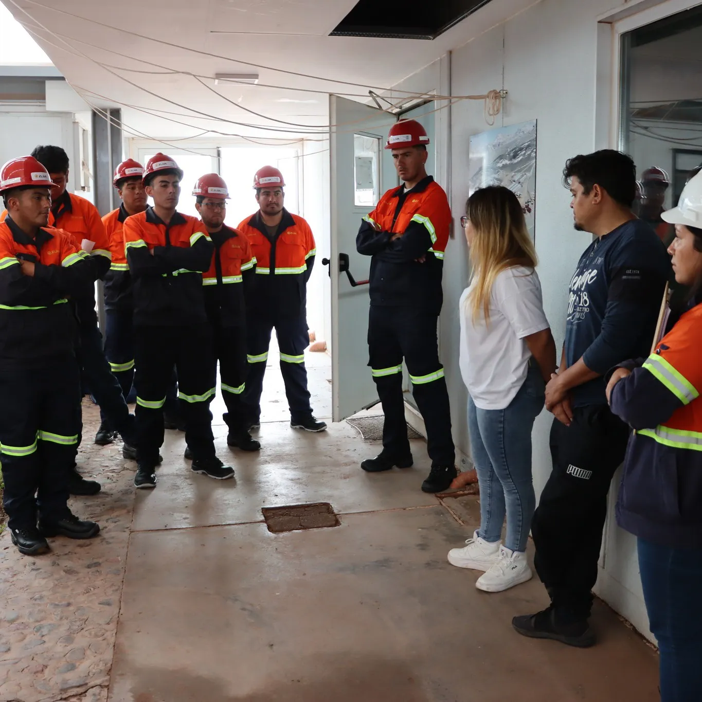 NUEVO GRUPO DE TRABAJADORES DE FIAMBALÁ INGRESA A ZIJIN-LIEX